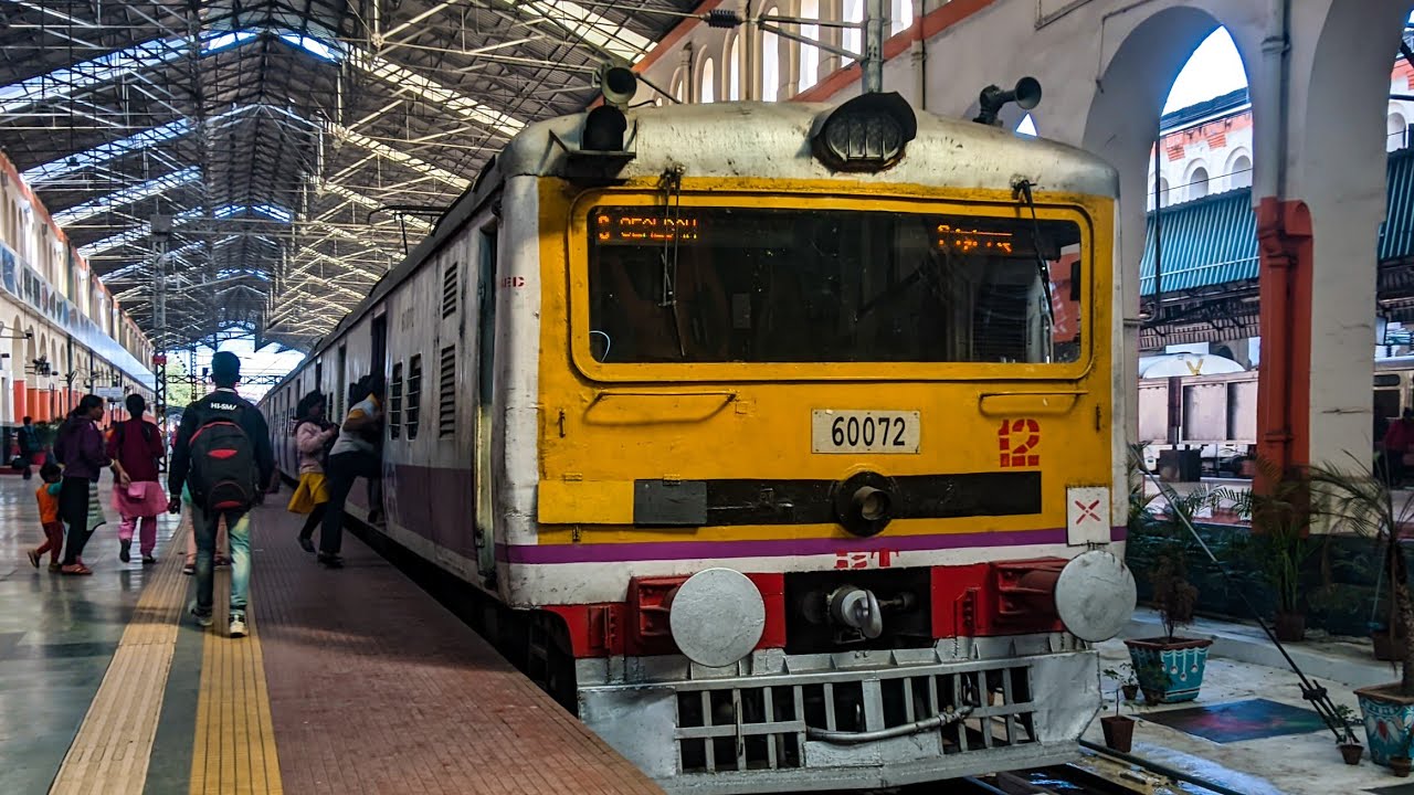 High Speed Galloping Train Attack Gallop Stoppage. - YouTube