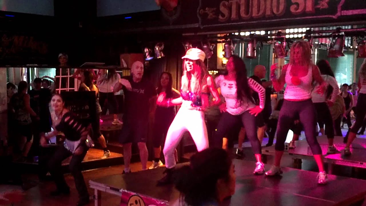 Marilyn Zumba Fitness "Hey Baby" Drop it to the floor Zumba Zin 38 ...