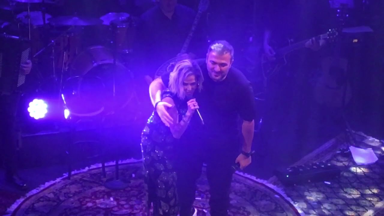Anna Vissi ft Antonis Remos • Hotel Ermou • 01.12.17 • Αννα Βισση ft ...