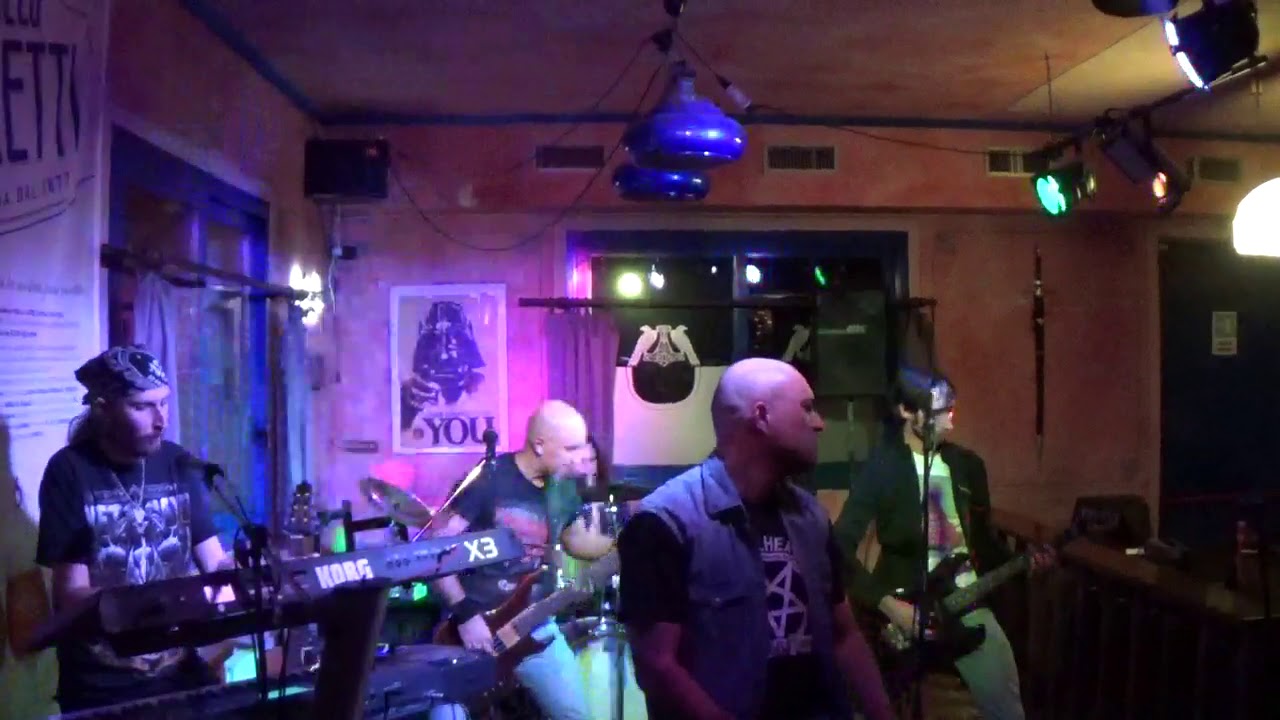 Strange Wings - SAVATAGE TRIBUTE SINCE 1999 - Tonight he grins again ...