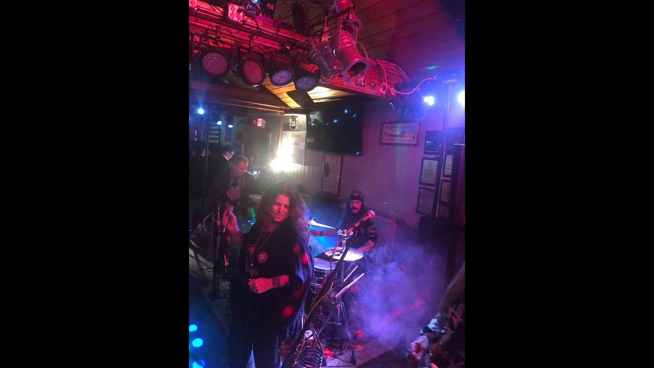 Like the Way I Do as done by Red House Sunset - YouTube
