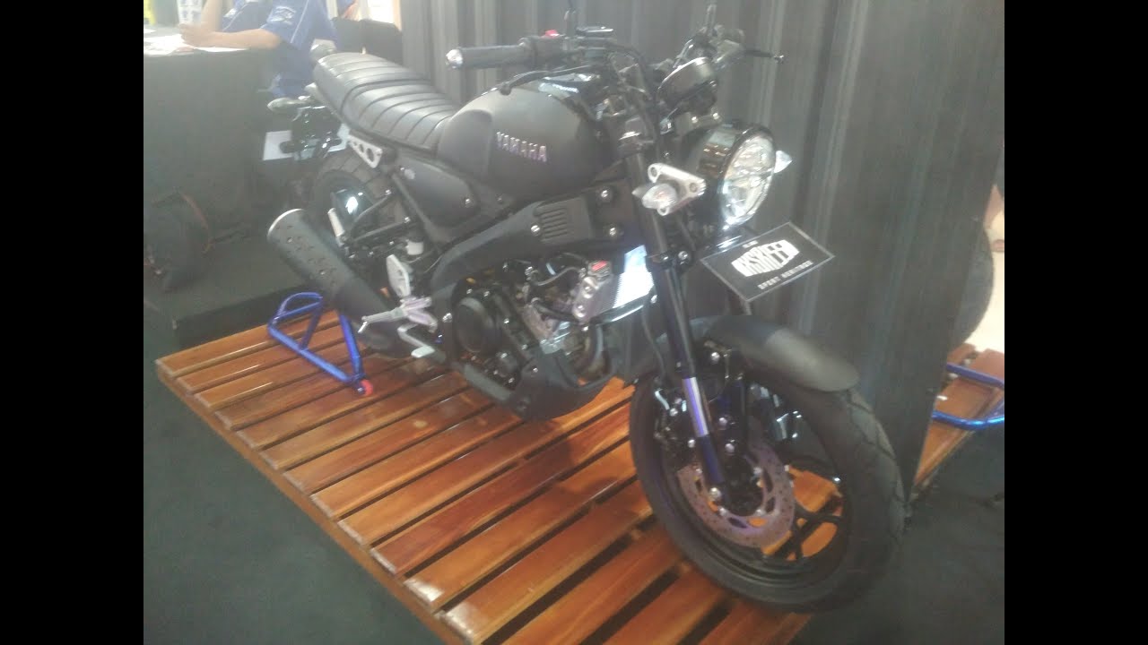 review yamaha XSR 155 - YouTube