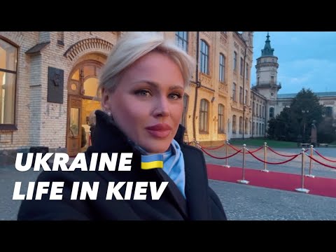 Ukraine 🇺🇦Life in Kiev. April 27, 2026. The Streets of Kiev, Ukraine. Streets Scenes.