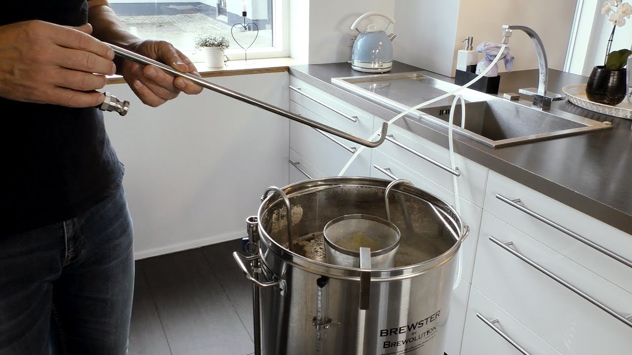 Chilling with whirlpool - YouTube