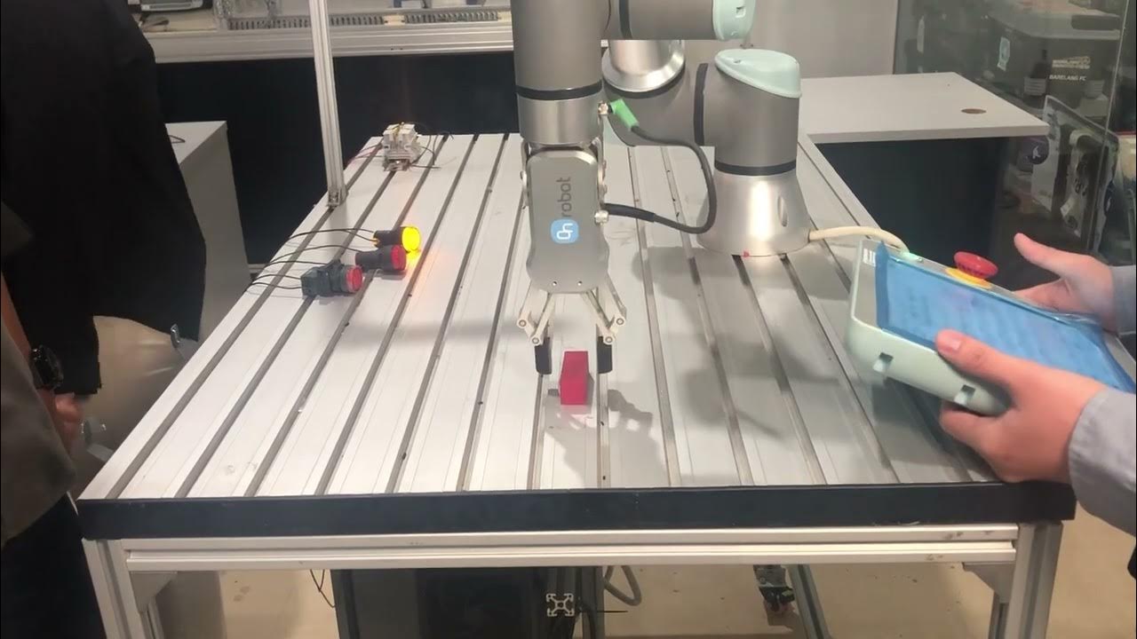 UR3 Robot arm Pick and Place using Button Start and LED Indicator - YouTube