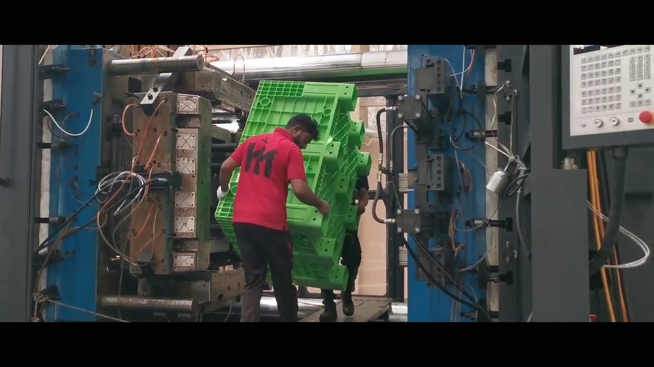 30kg Pallet with SOUND DP4000 | High-Efficiency Two-Platen Injection ...