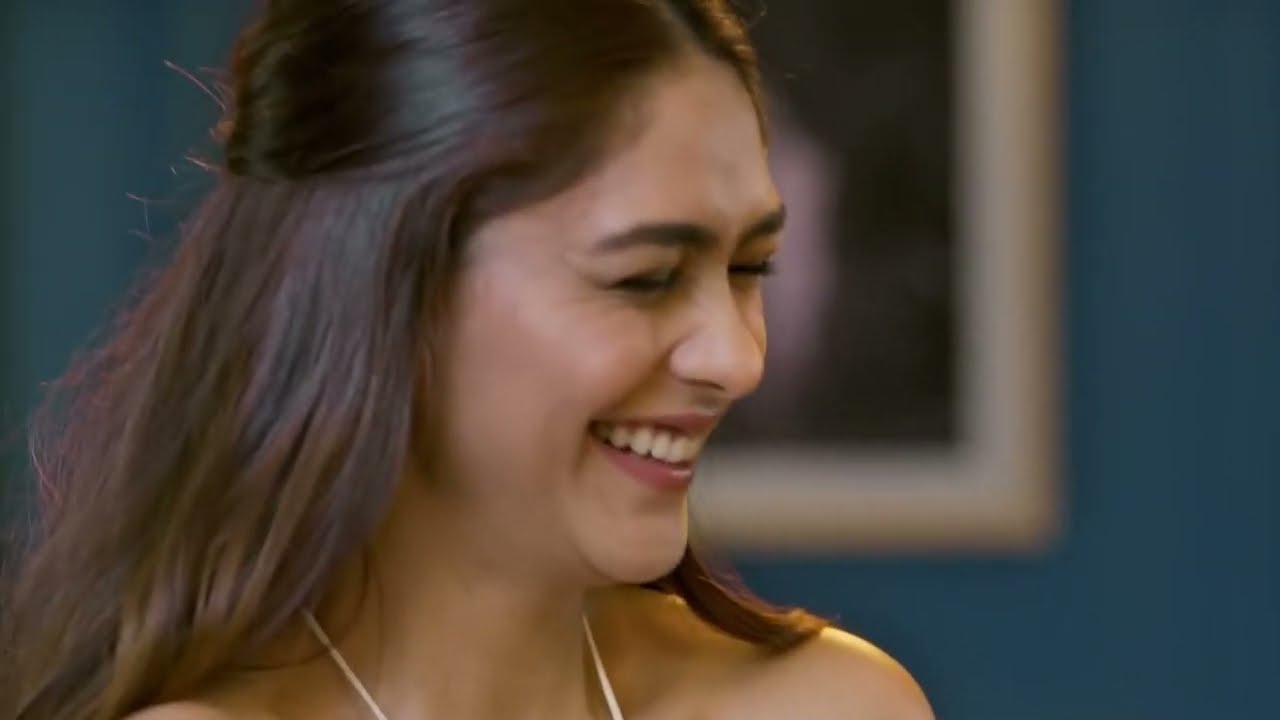 Mrunal Thakur - Face/Edit/Compilation - YouTube
