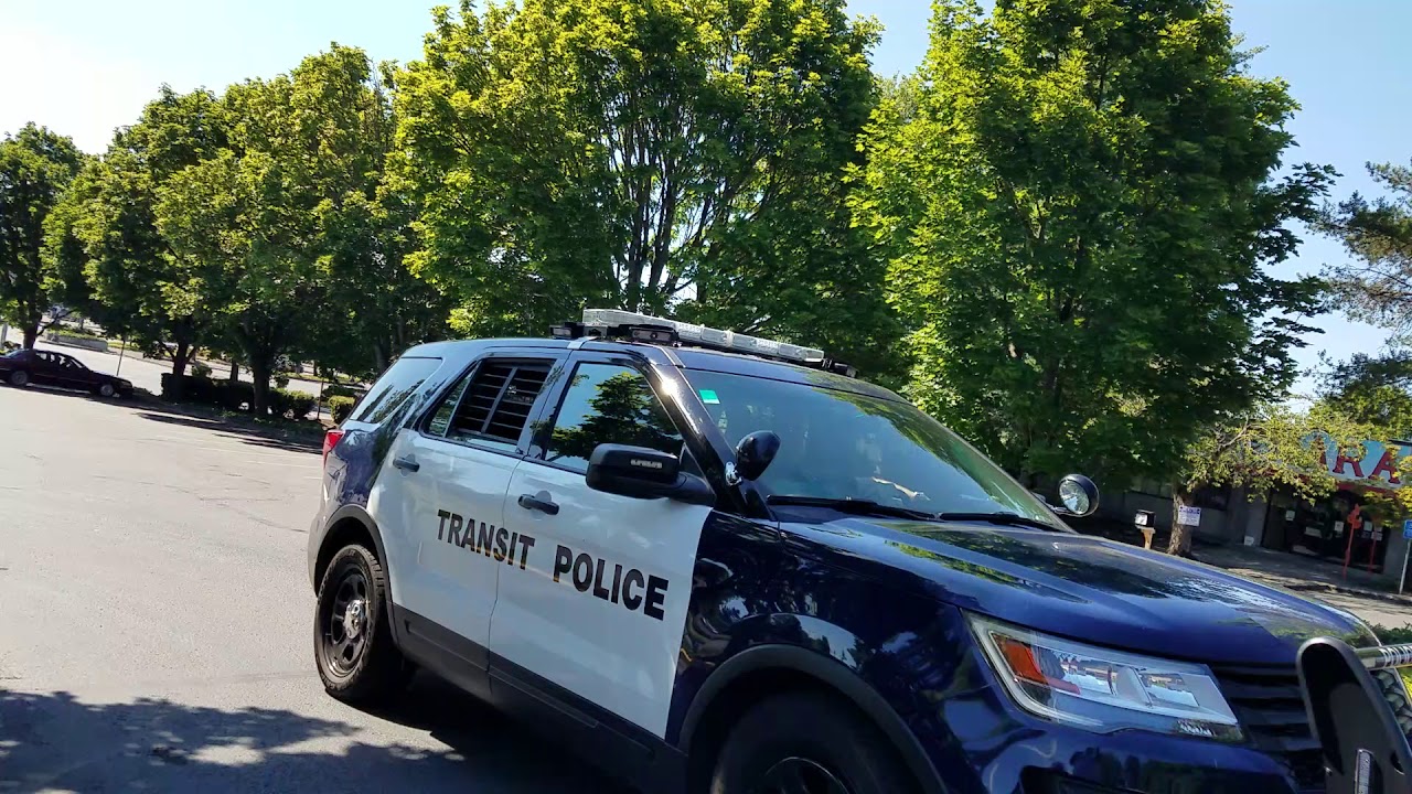 cops take plates off car for ilegal parking - YouTube