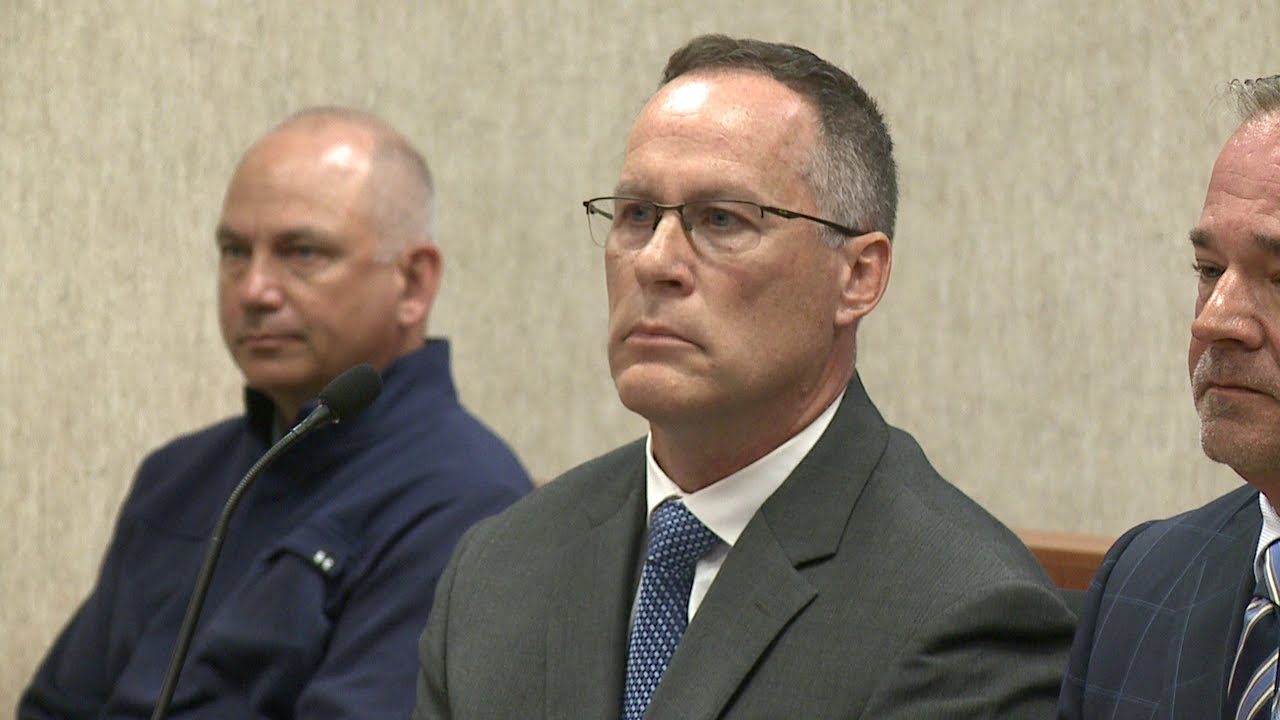 Federal judge dismisses criminal case against former MSP sergeant - YouTube