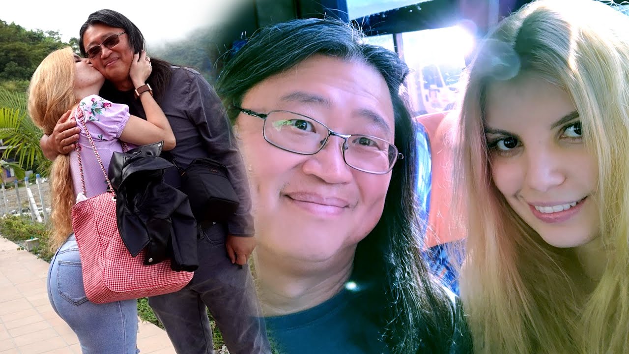 Finding Love with Colombian Women | LIVE Colombia Dating Q&A - YouTube