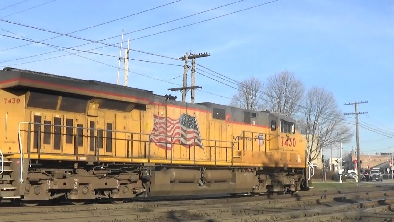 UP 7430 East- Z-Train w/ Mid-Train DPU, West Chicago, IL - YouTube