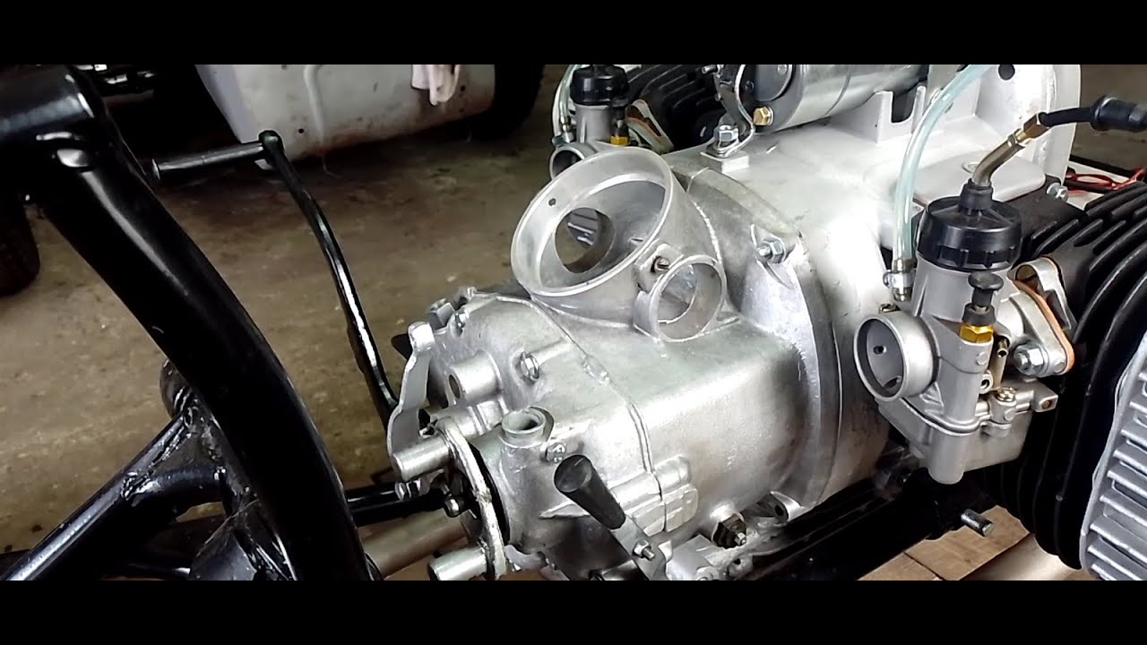 Gearbox assembly for motorcycle k750 part 8. Engine and gearbox in the ...
