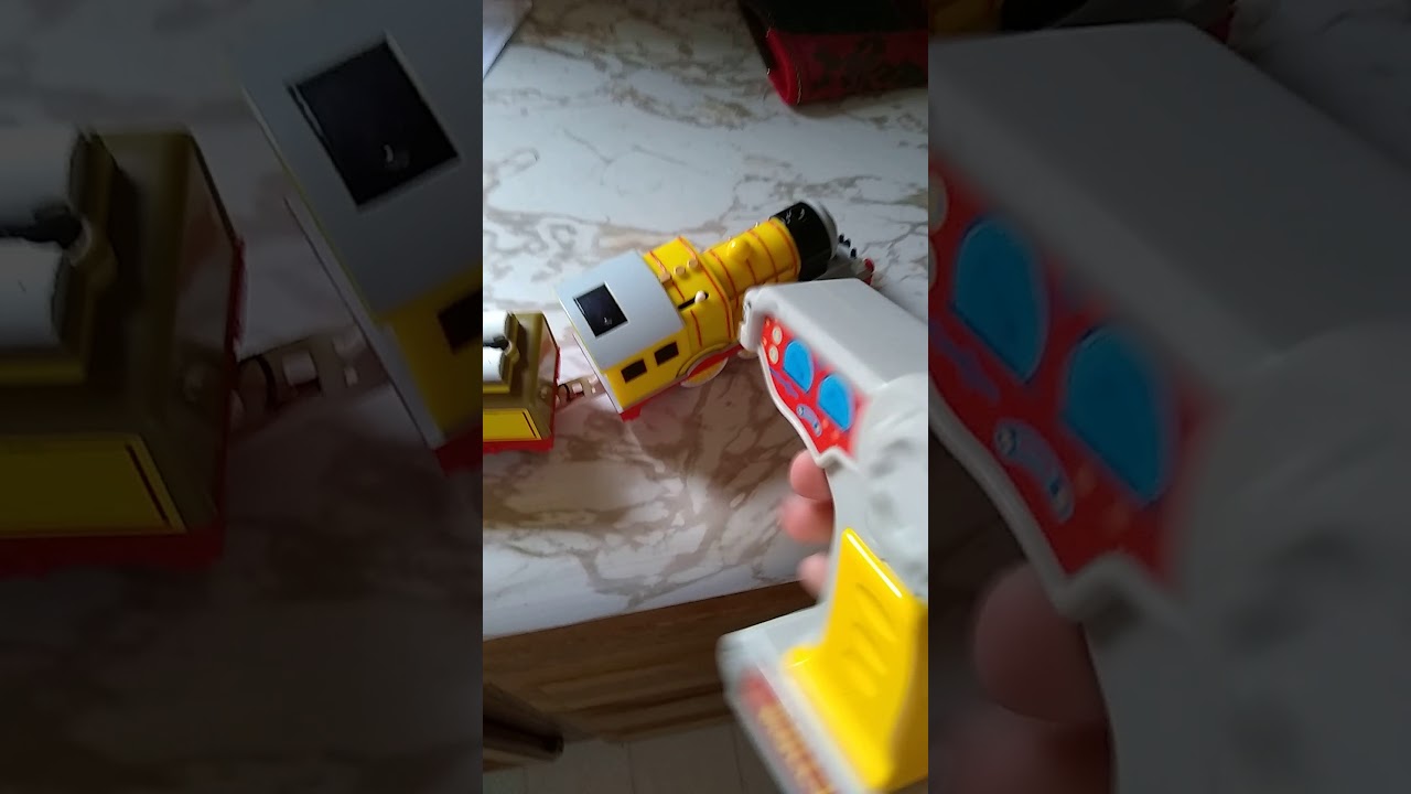 How do I fix my rc Molly Thomas the tank engine toy - YouTube