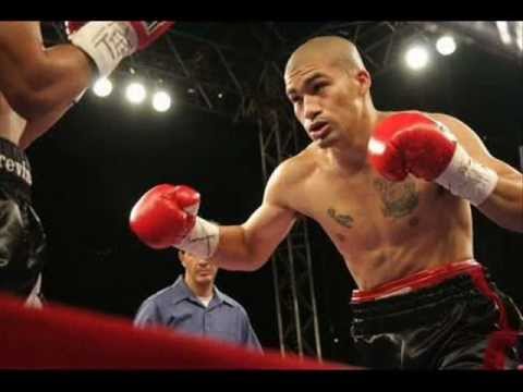Los Dos Laredo boxing historia - YouTube
