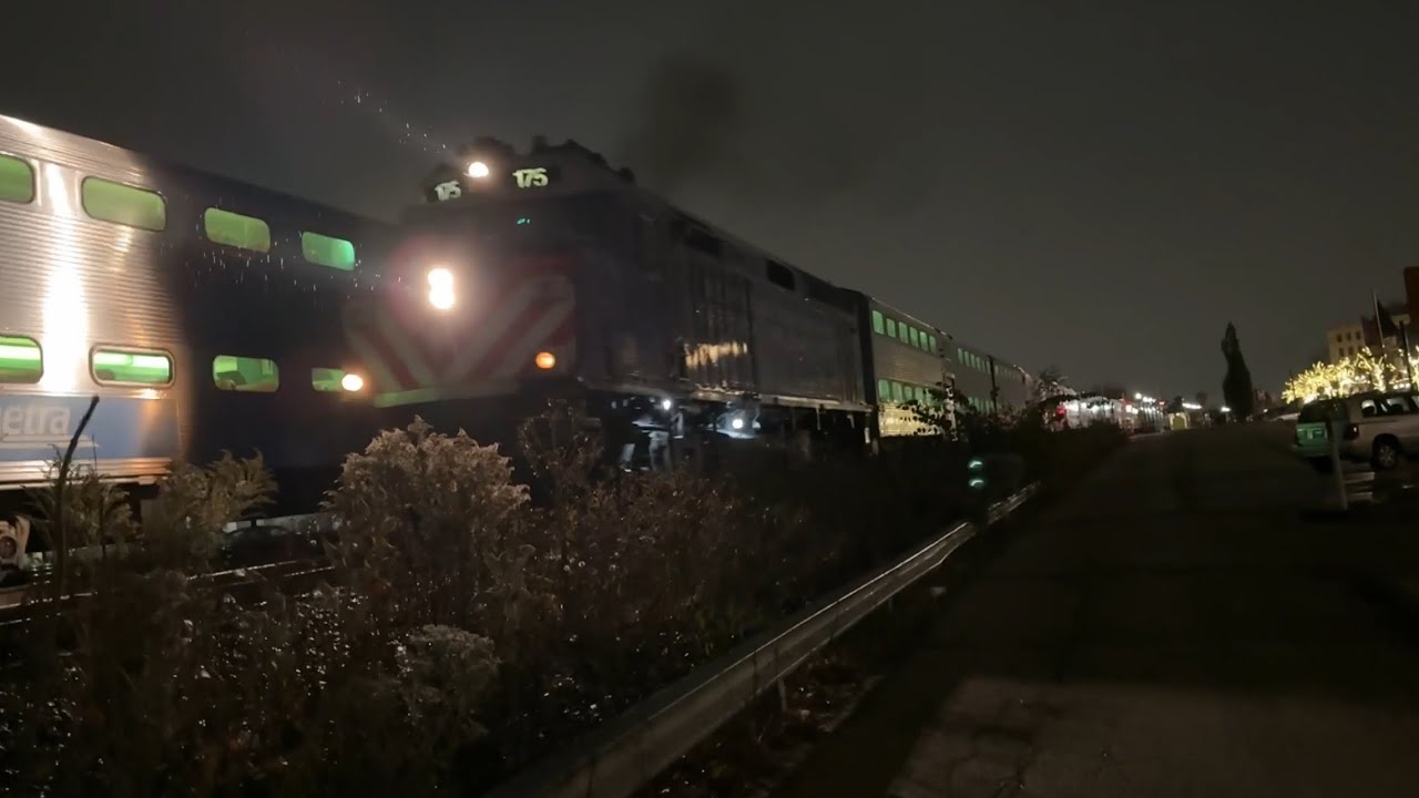 Inbound Metra Train #72 And Outbound Metra Train #71 Meet At Elmhurst ...