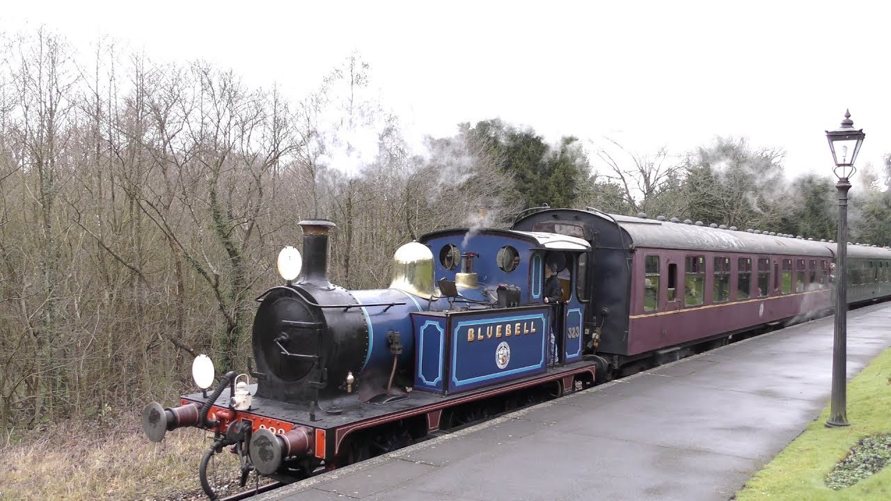 SECR ‘P’ Class No. 323 “Bluebell” at the Spa Valley Railway - YouTube