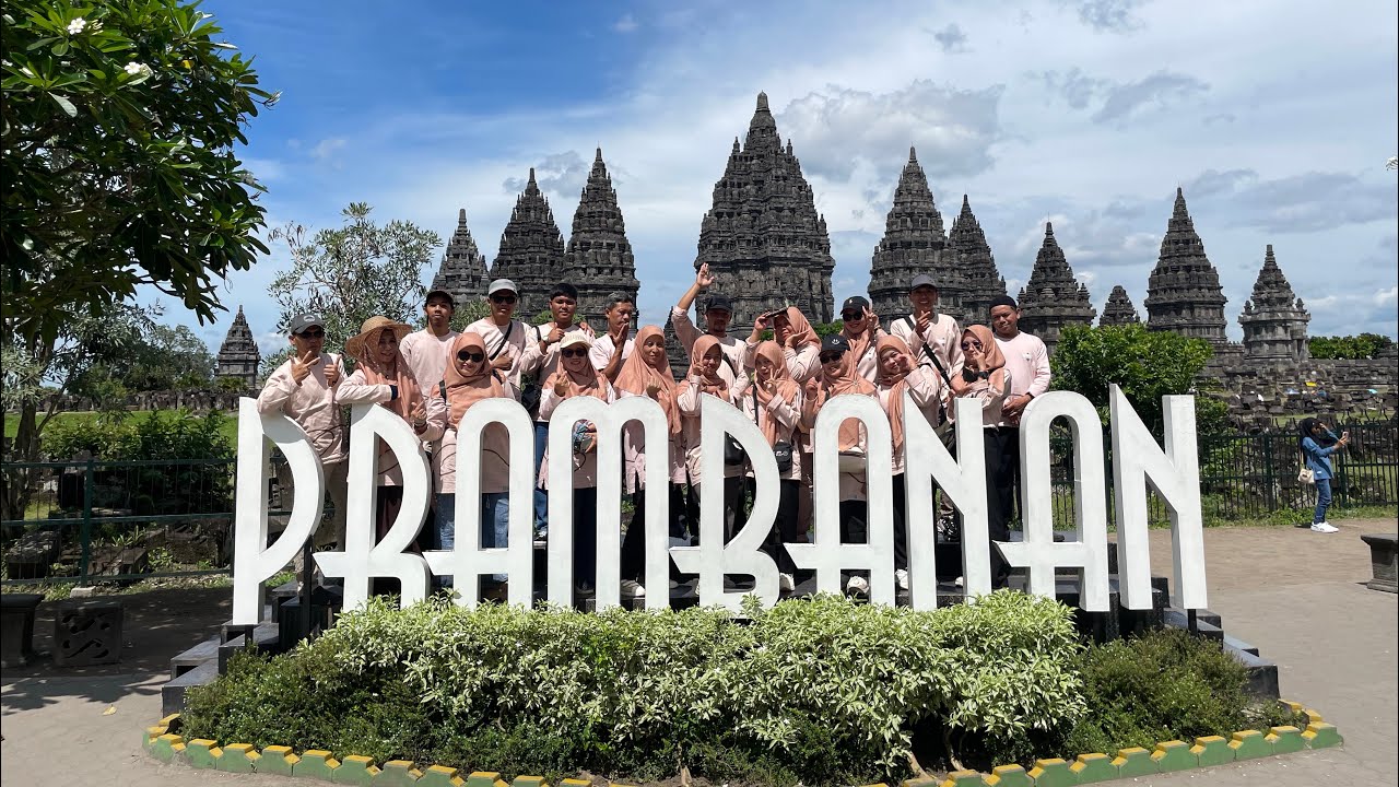 MI AL Ma'arif Parakan Kauman - YouTube