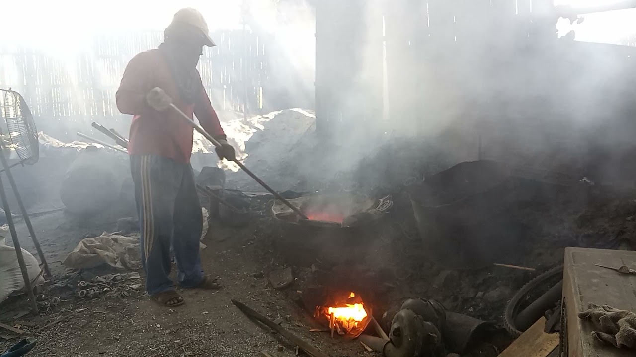 proses peleburan aluminium - YouTube