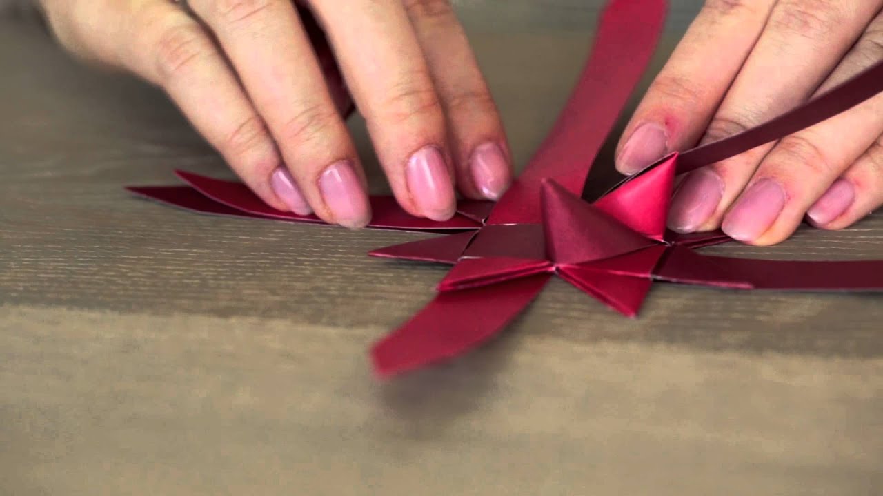 How to Make a Danish Holiday Star - YouTube