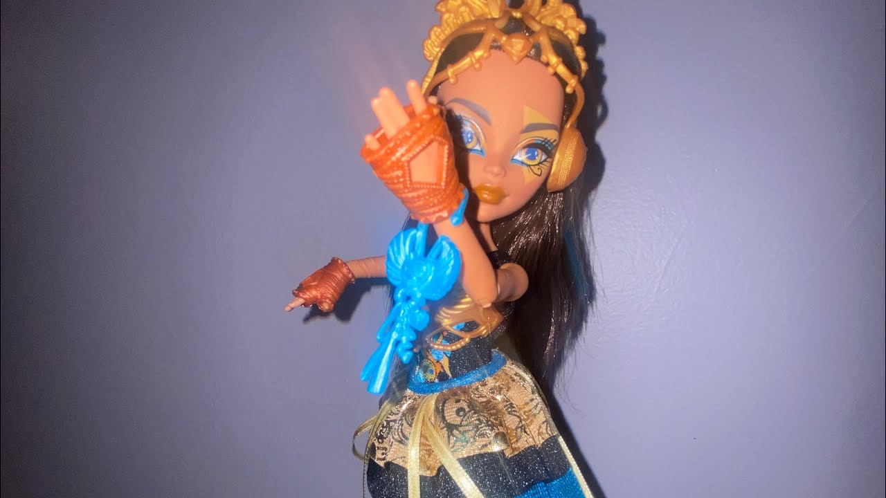 Monster High Skulltimate Secrets Cleo De Nile Doll Review Box monster-high-skulltimate-secrets-cleo-de-nile-doll-review-box
