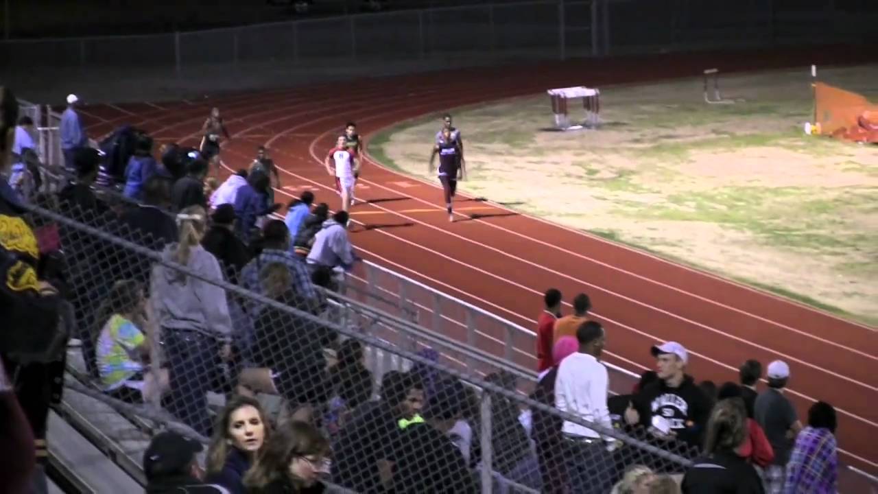 Tevin House Open 200 Meters (Waller Relays) - YouTube