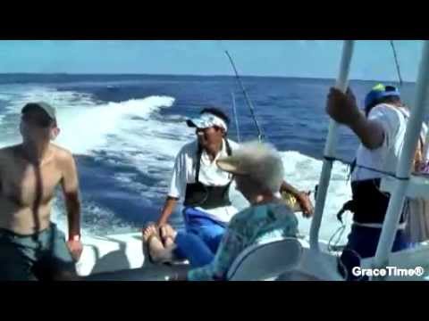 Deep Sea Fishing In Cancun, Mexico - YouTube