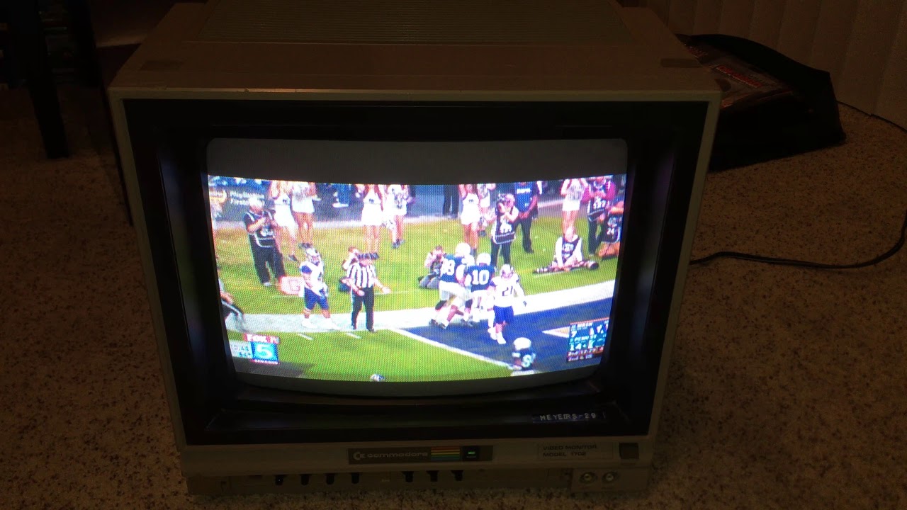 Commodore Model 1702 monitor for sale - YouTube