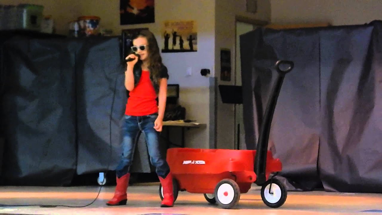 Ava Case's First Talent Show - YouTube