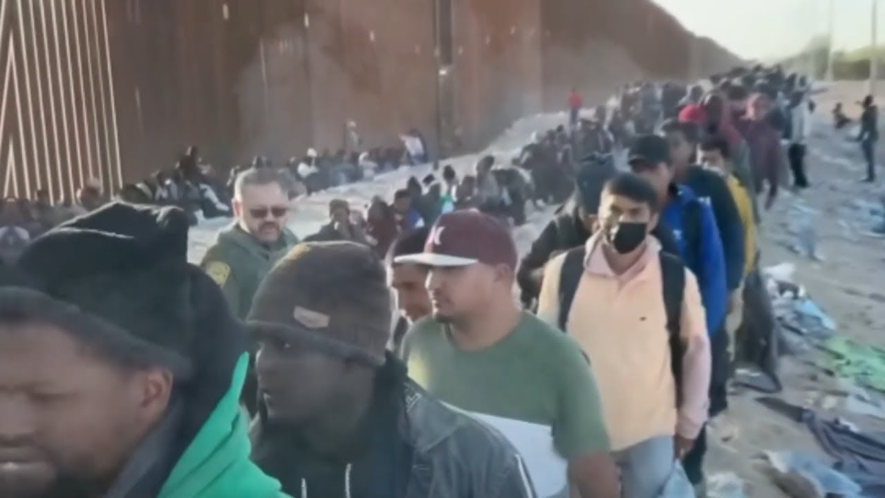 EXPLOSIVE INTERVIEW w/ JJ CARRELL l Ret. Border Patrol Agent & Author ...