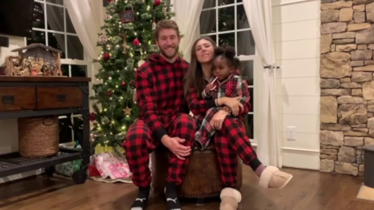 Jaccob & Kylie Slavin share a Christmas message - YouTube