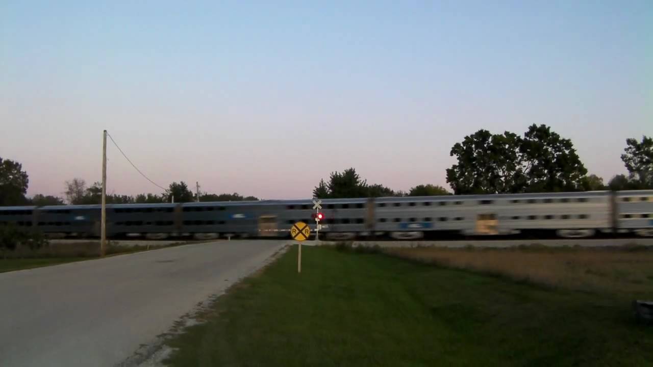 Metra 113 West - New Lenox, IL - YouTube