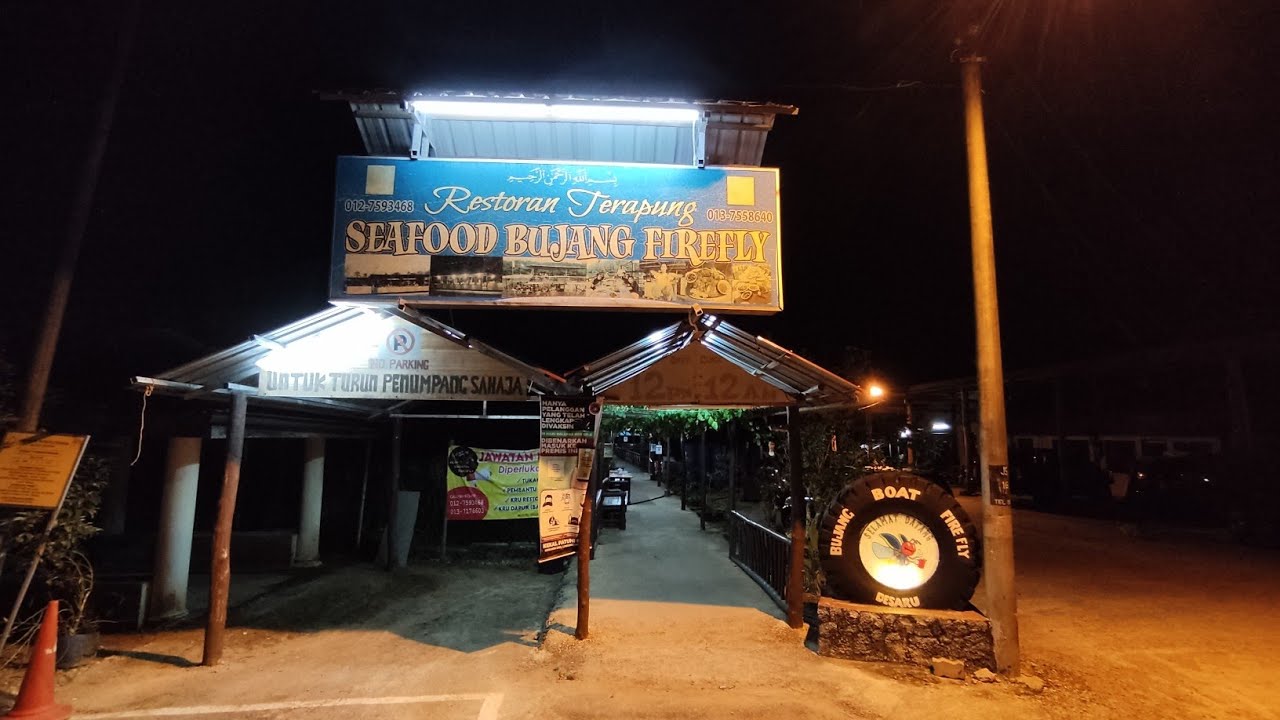 Restoran Terapung Seafood Bujang Firefly | Firefly in Penawar Johor ...