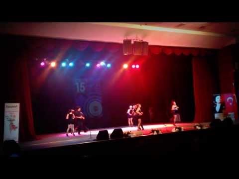 Mehmet Süngülü & Melis Süngülü Eğitmenliğinde Dans Keyfi Pazartesi 20:40 Sınıfı Salsa Show