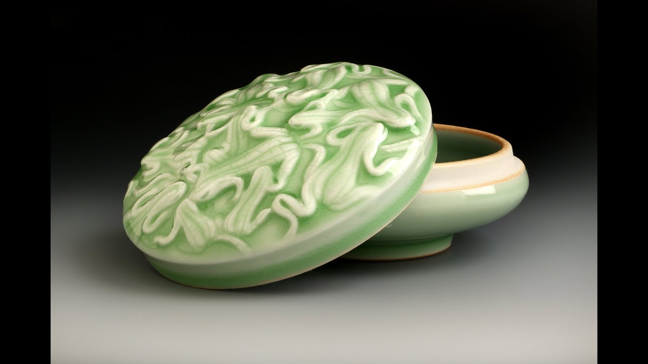 Ceramic Artist - Elaine Coleman - YouTube