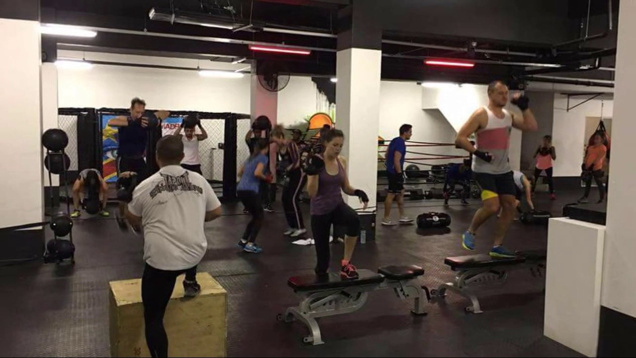 EFC GYM SANDTON WITH THE KILLER TRAINER RAYMOND KUPULA - YouTube