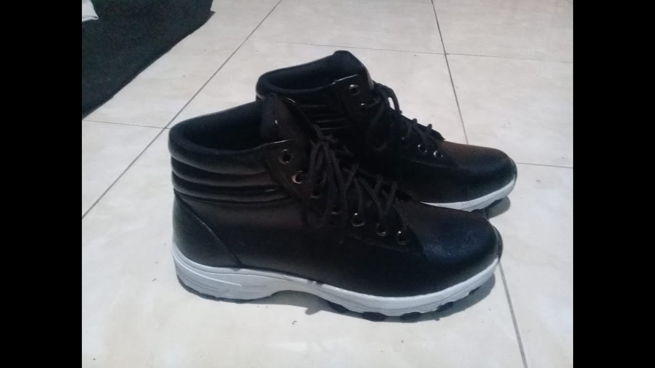Making semi boots with sneakers outsole - YouTube