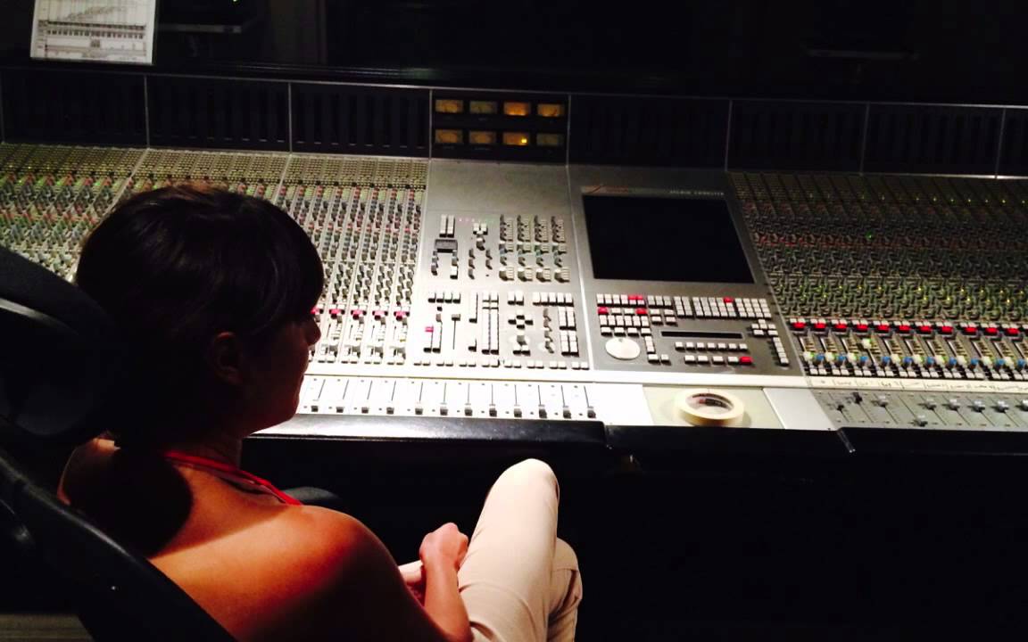 Liz & Philip Watson - Ades Tise Ades (Mantra #1) - YouTube