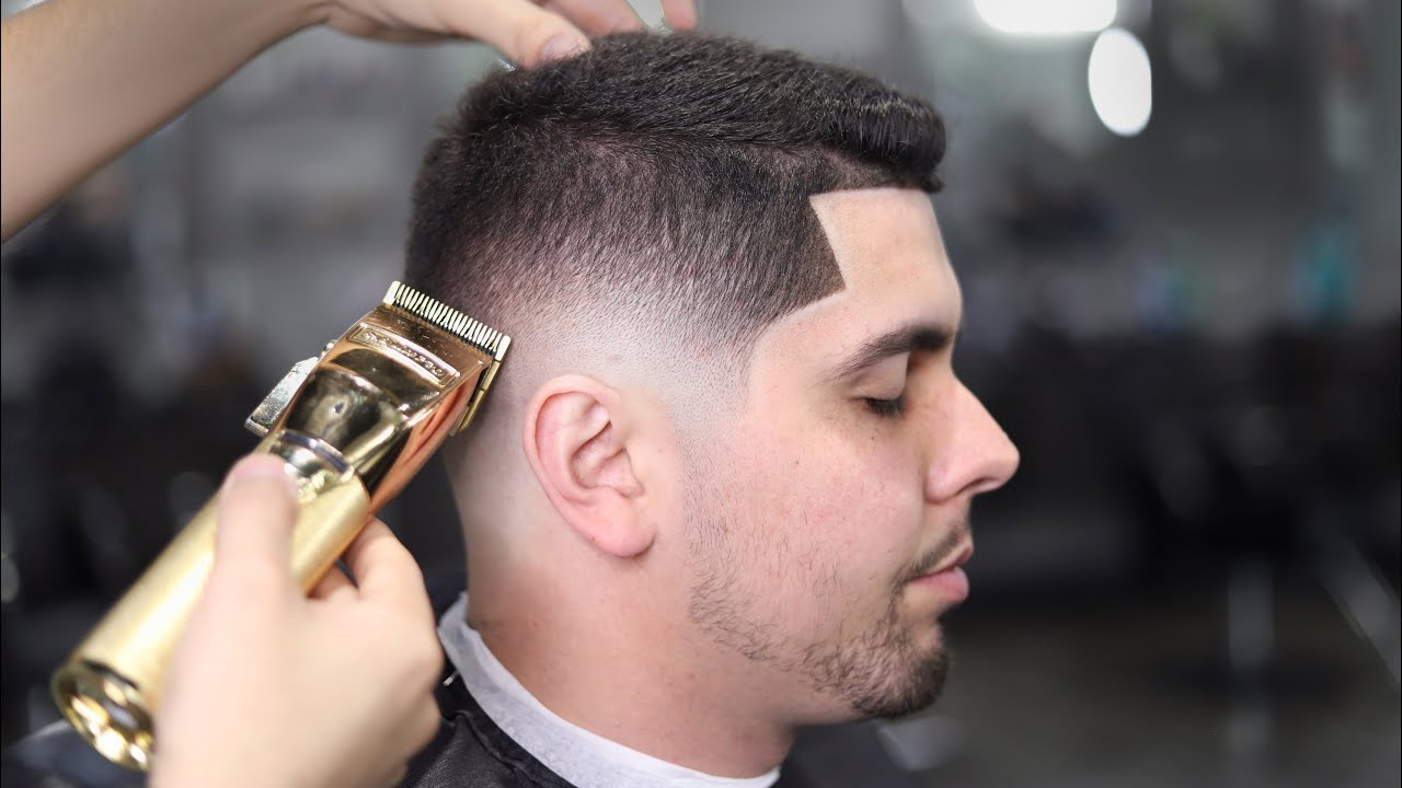EASIEST WAY to do a perfect Fade! - YouTube