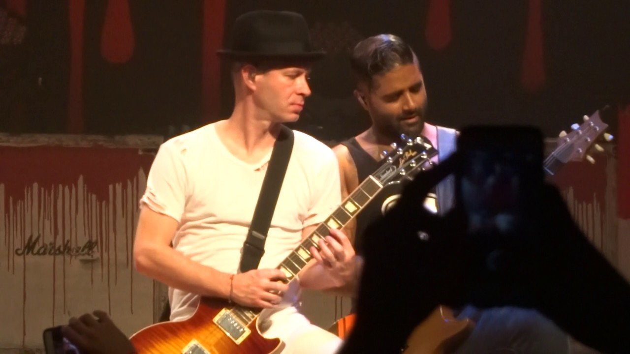 Sum 41 - "War," "Motivation," "Grab the Devil" and "All to Blame" (Live ...