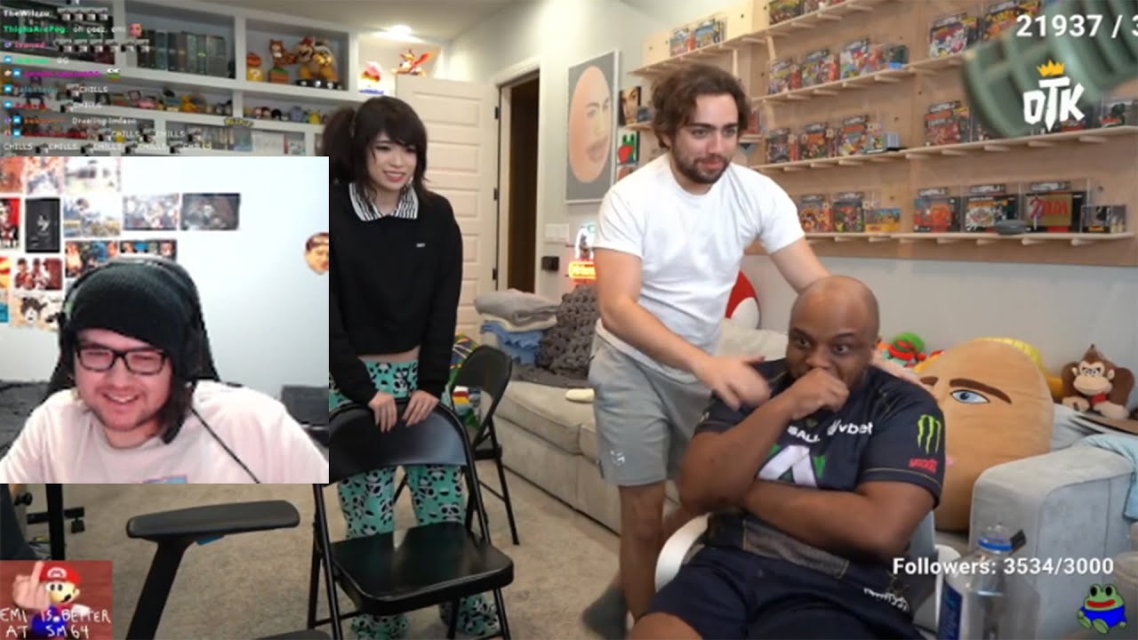 Dyrus Reacts to Emiru and Lacari Tries 300K Scoville 'Da Bomb' Hot ...