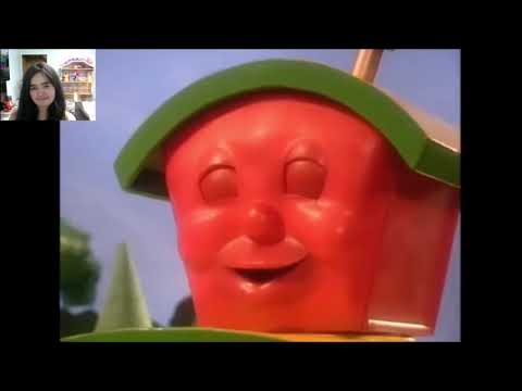 Jule and Maeve watch: Wee Sing Train
