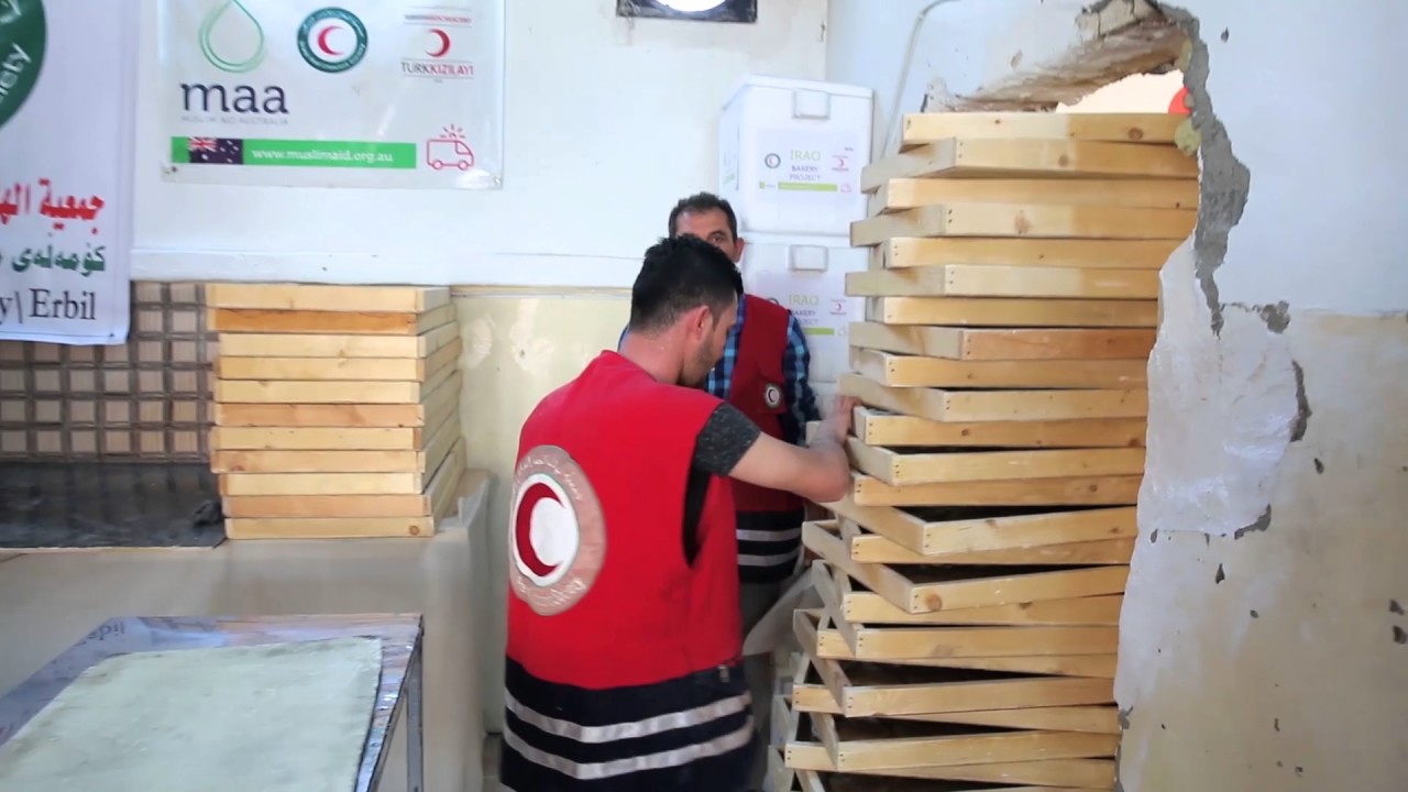 Iraq: Red Crescent's bakeries make bread for displaced people in Erbil ...