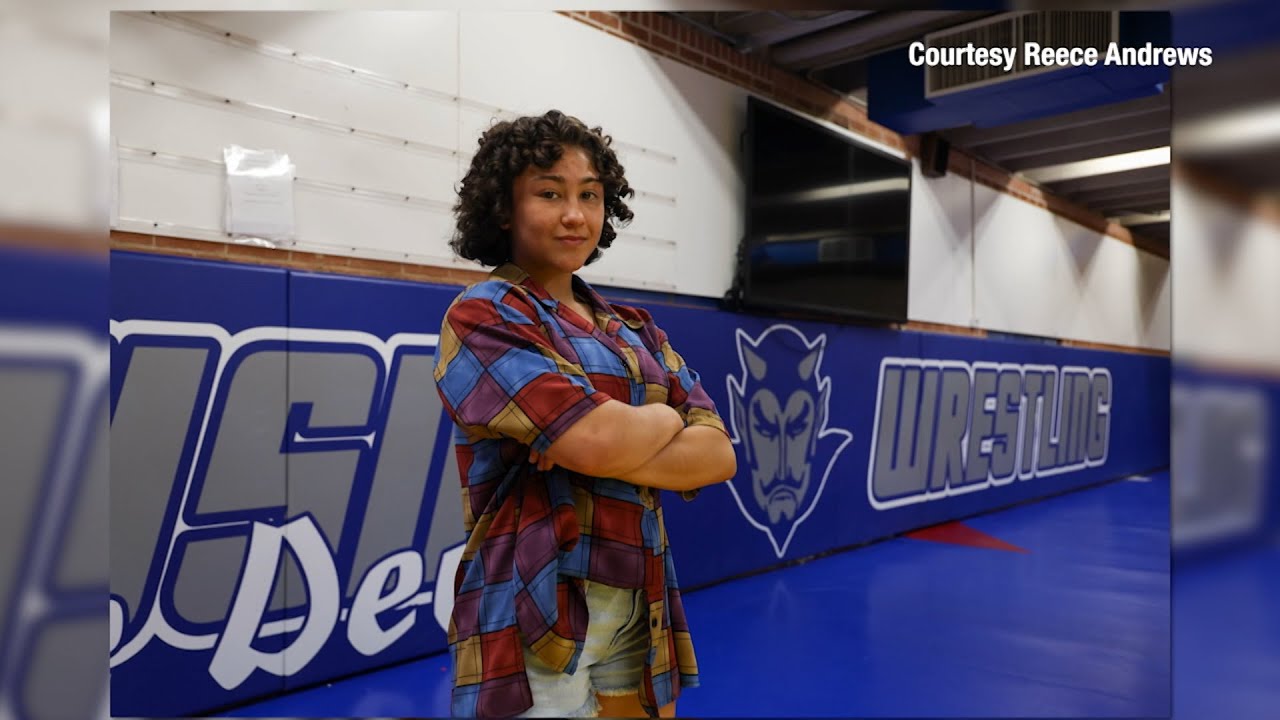 Female Wrestler Plays on Boys Team - YouTube