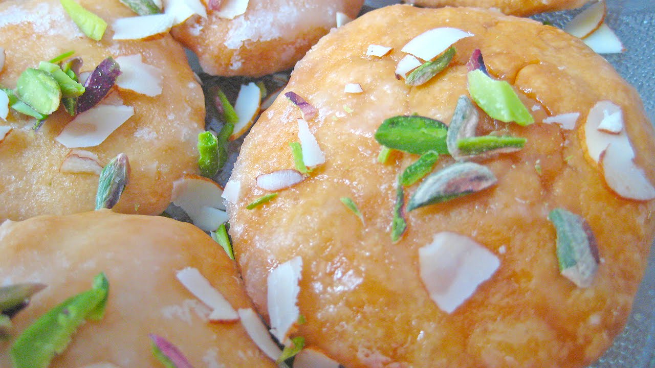 Meethi Mathri Recipe From Rajasthani Cuisine By Sameer Goyal @ ekunji ...