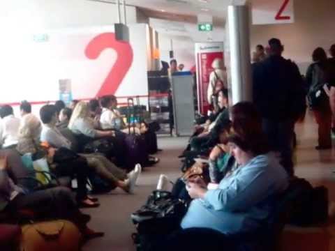 WWE Raw World Tour 2013 (Part 2/2)