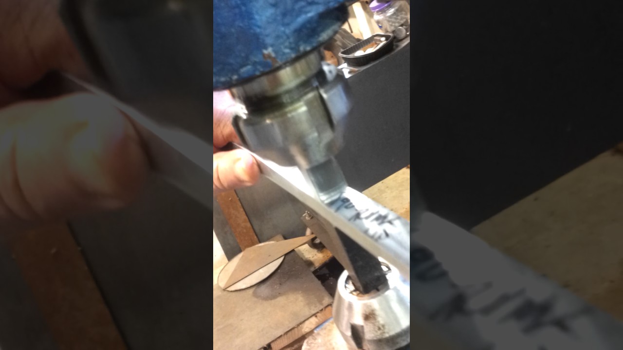 Lineal stretch in a pullmax - YouTube