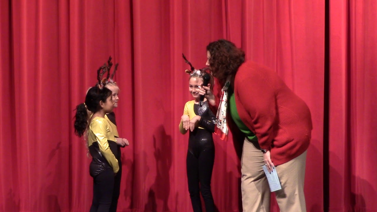 2018 K-4 Haines Schools Christmas Concert - Reindeer Interlude 2 - YouTube