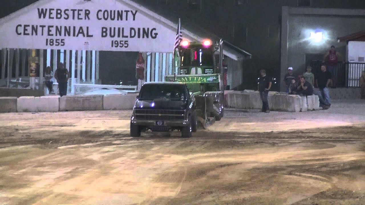 "Twisted" @ Benefit Truck Pull Mike Tarr Marshfield - YouTube