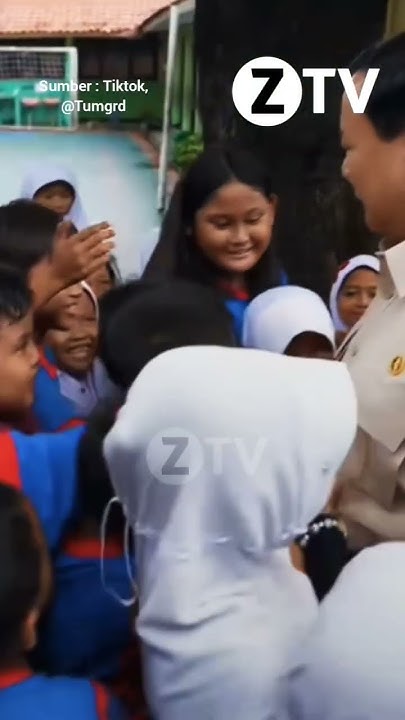 Presiden Prabowo Menyapa Anak Sekolah #shorts #ZTV - YouTube