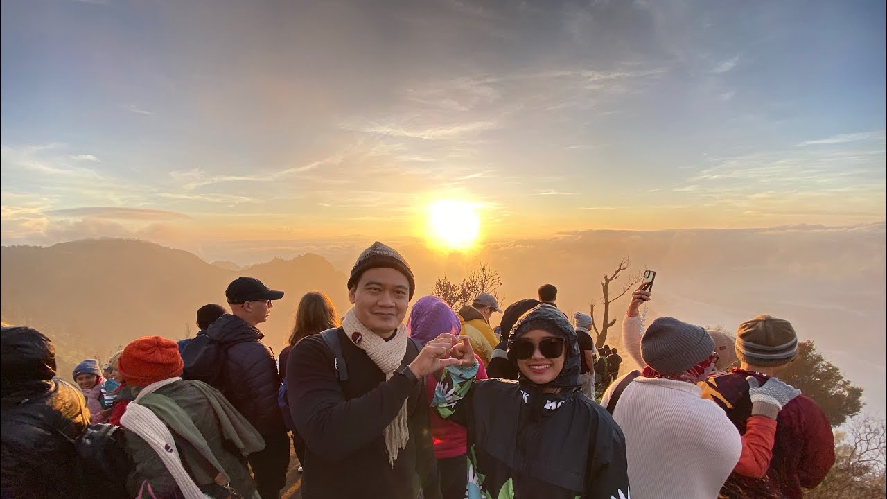 BERBURU SUNRISE DI BROMO (BROMO TRIP PART 1) BUKIT PENANJAKAN PRAU ...